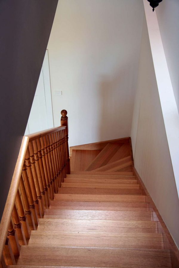 TIMBER STAIRS - Classic Featured Stairs | Melbourne Stairs