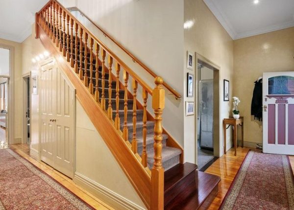 Traditional Stairs and Styles in Melbourne