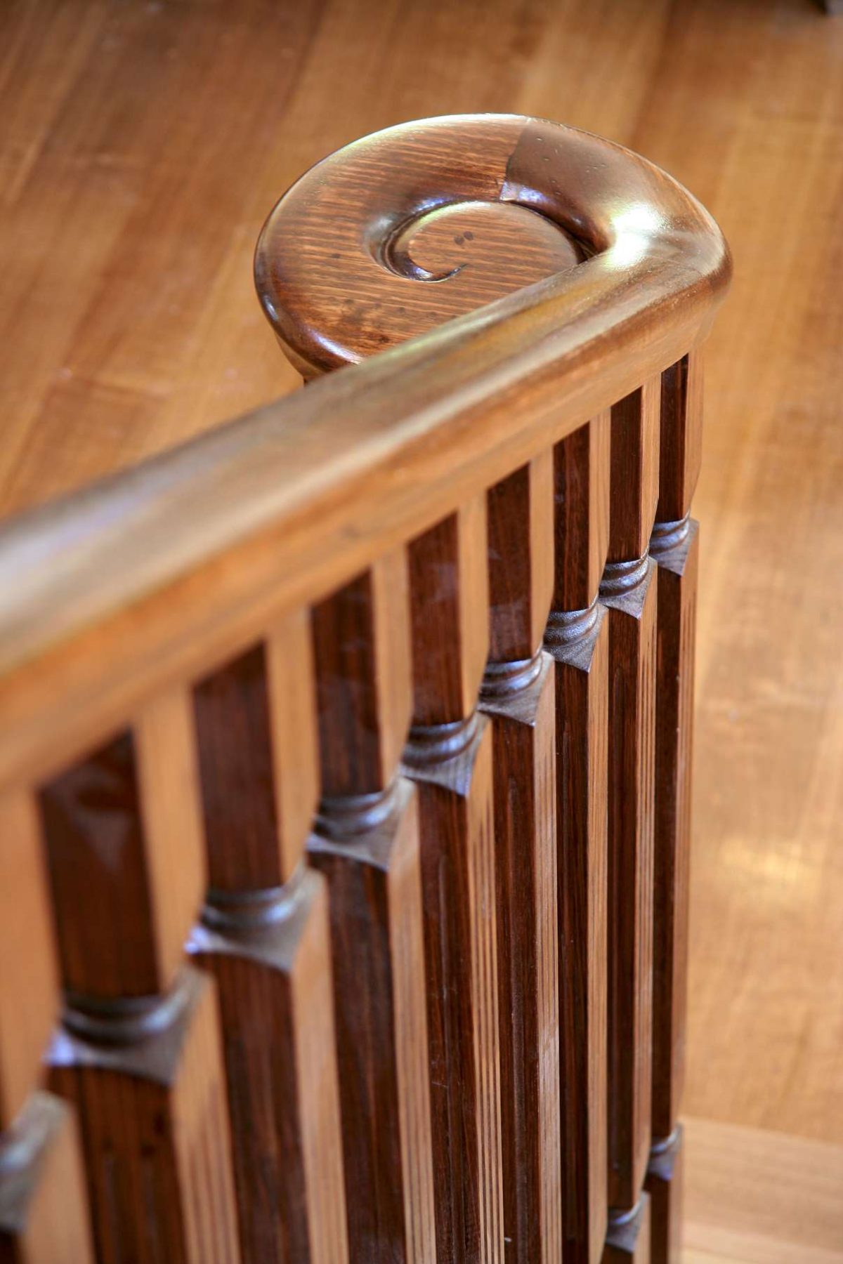 Traditional Balustrades & Timber Handrails I Melbourne Stairs